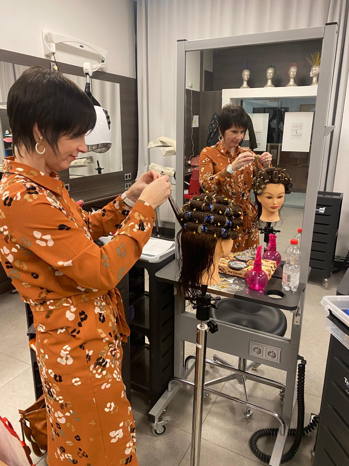 Kappersopleiding avondschool - methode bij de opleiding - CVO Pro Aalst